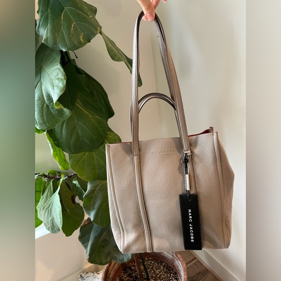 Marc Jacobs | Bags | Marc Jacobs The Tag Tote 27 Stone Pebble Leather ...